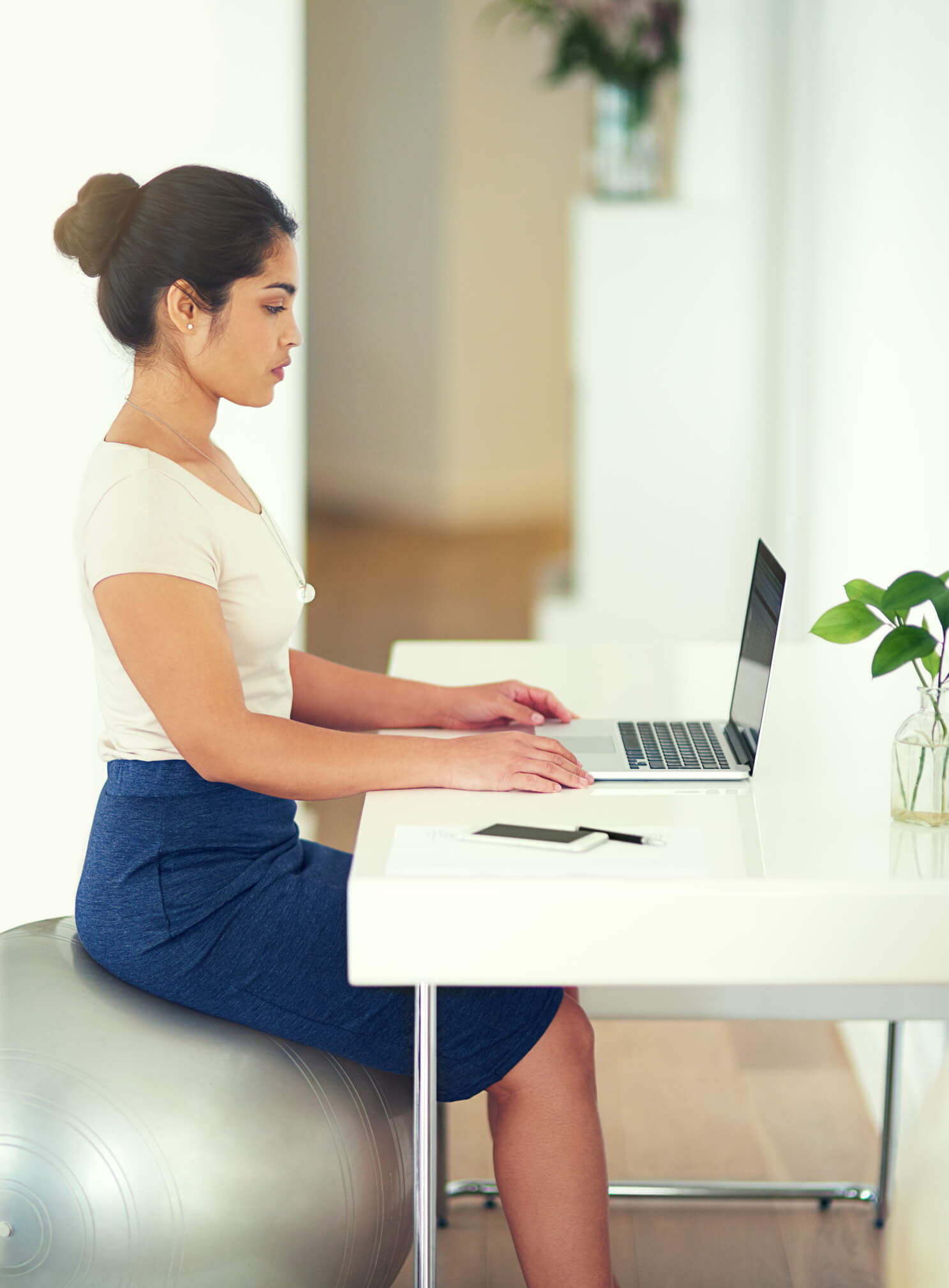 5 sneaky ways to get in exercise at the office | Shaklee