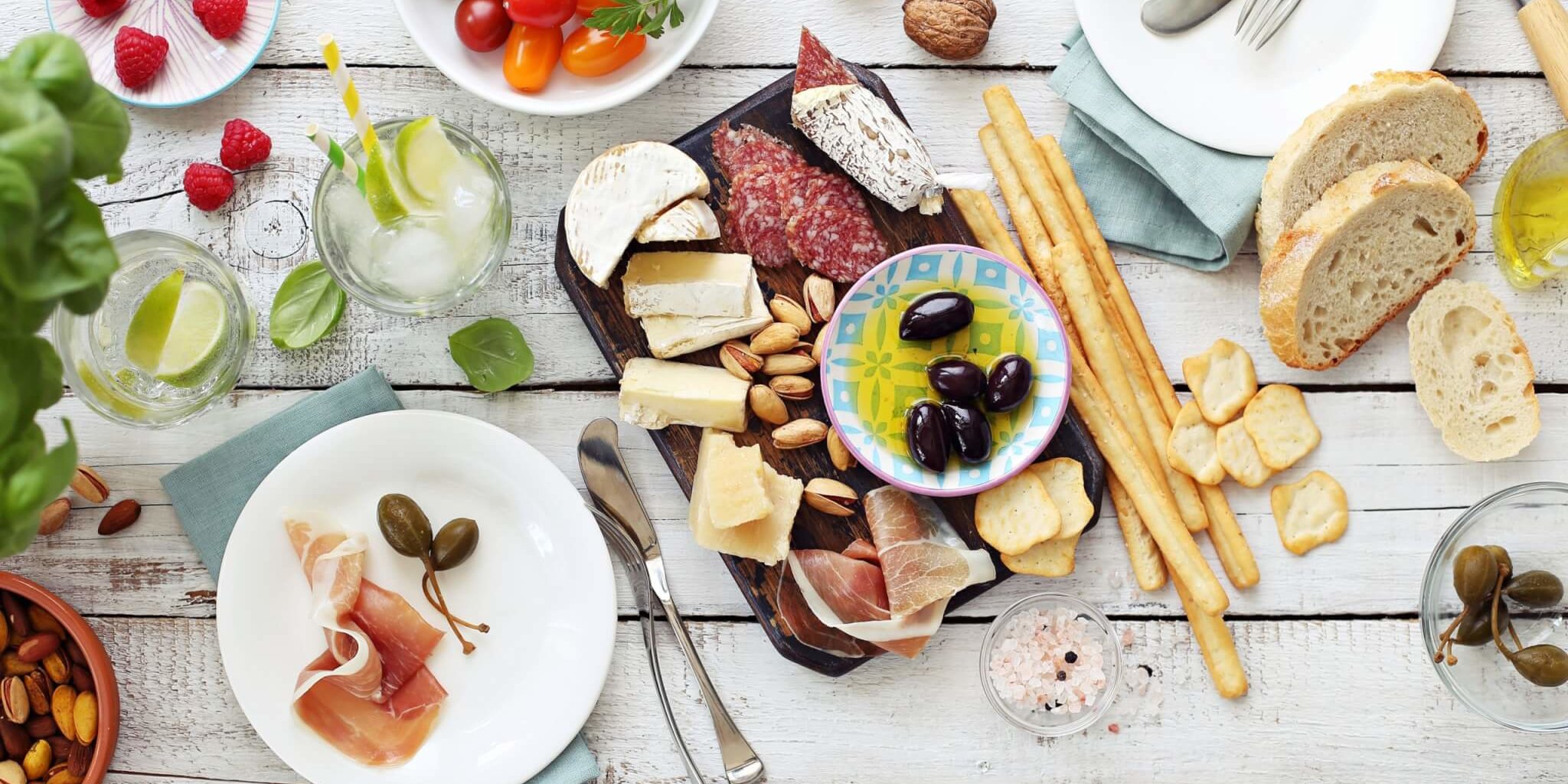 How to Build the Perfect Charcuterie Board for Different Preferences ...